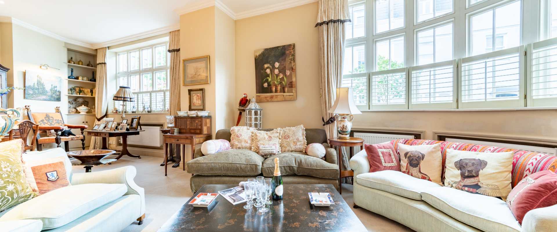 3 bedroom mews house in Chelsea near The Thames with parking | A Place ...
