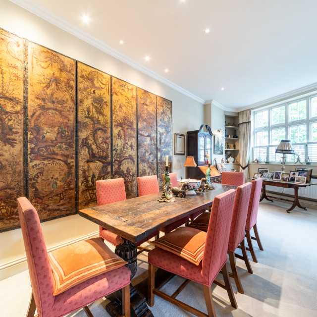 3 bedroom mews house in Chelsea near The Thames with parking | A Place ...