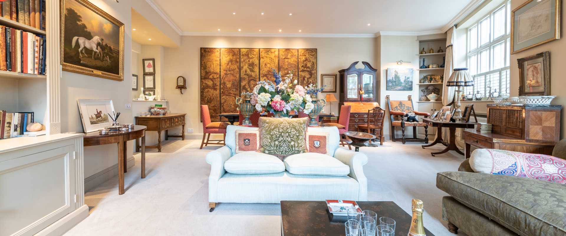 3 bedroom mews house in Chelsea near The Thames with parking | A Place ...